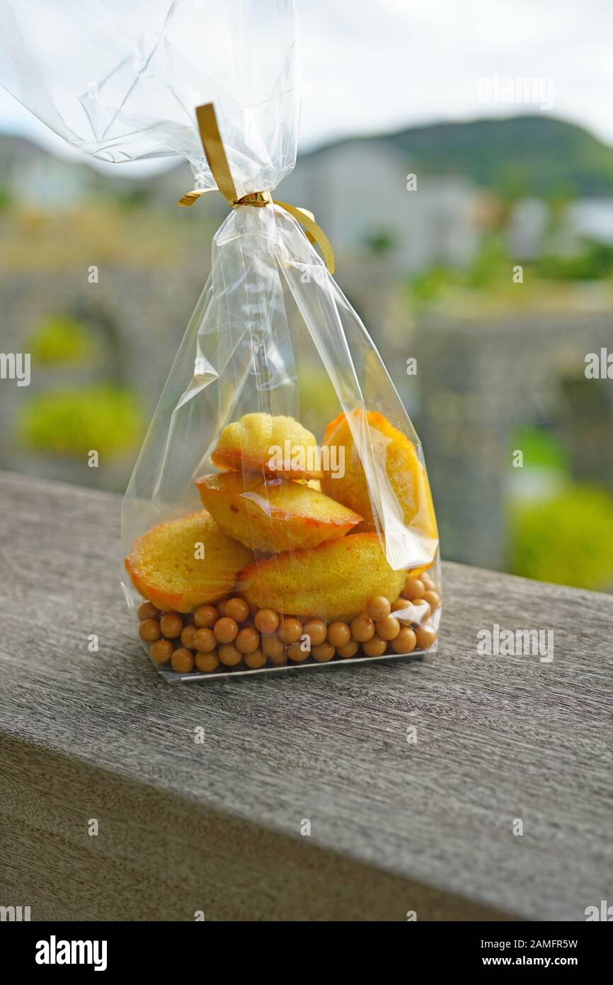 Cellophane bag hi-res stock photography and images - Alamy