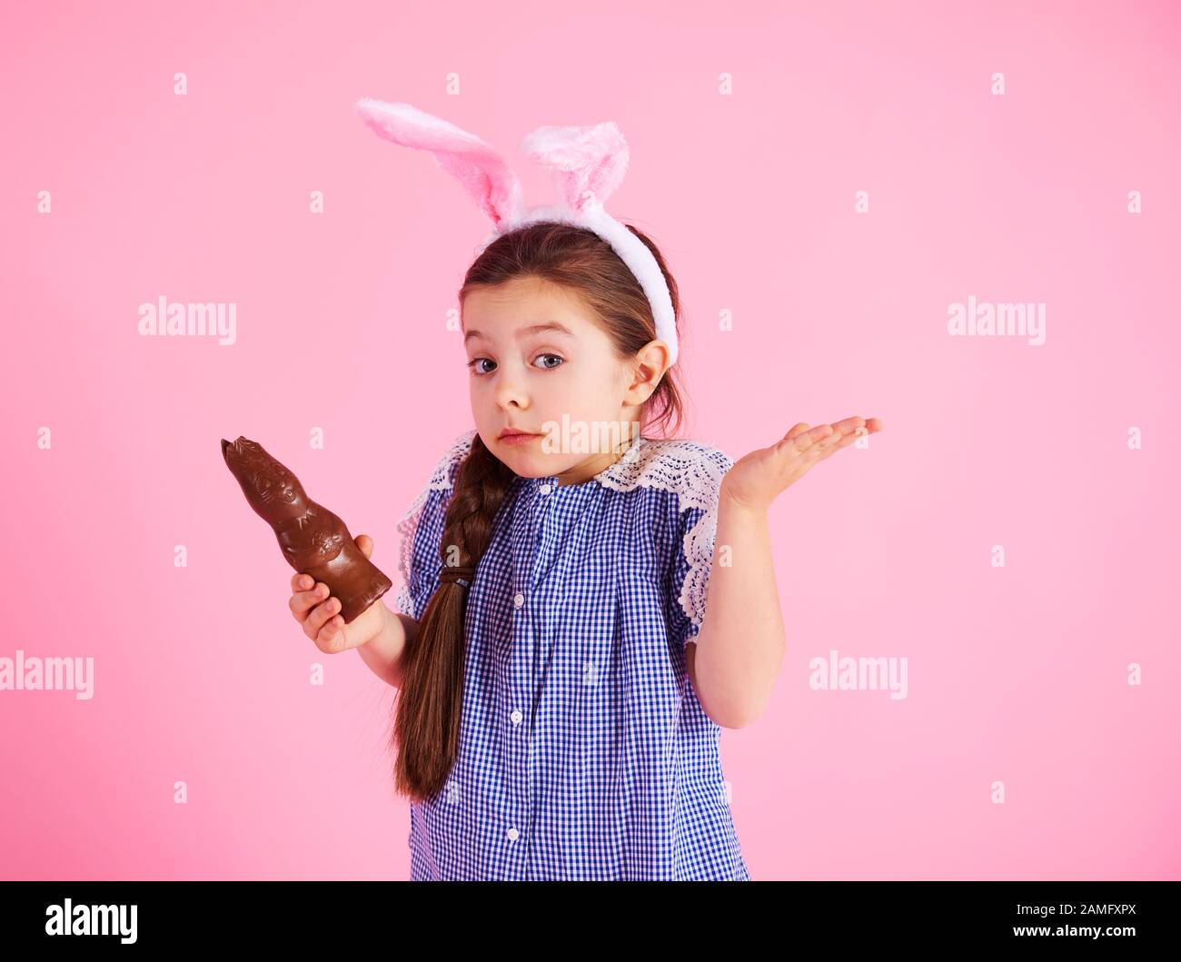 Confused girl hi-res stock photography and images - Alamy