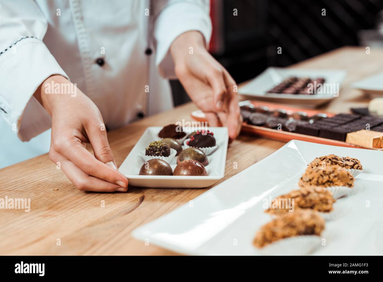 Chocolatier chef hi-res stock photography and images - Alamy