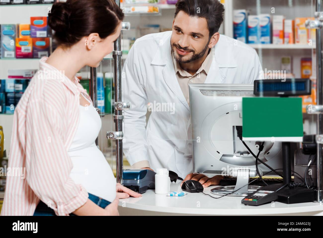 Pay Counter High Resolution Stock Photography and Images - Alamy