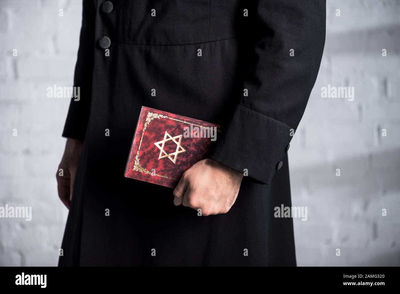 Jewish tanakh hi-res stock photography and images - Alamy