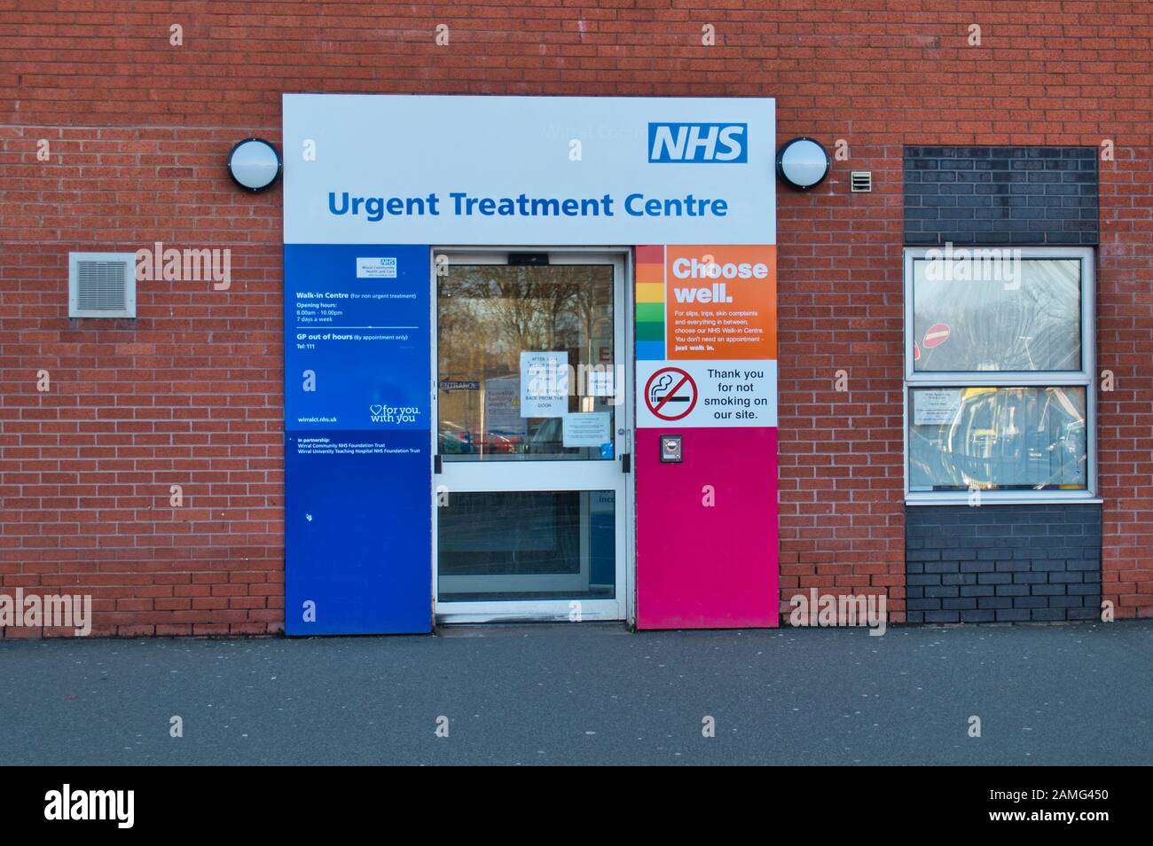 Urgent Treatment Centre High Resolution Stock Photography and Images ...