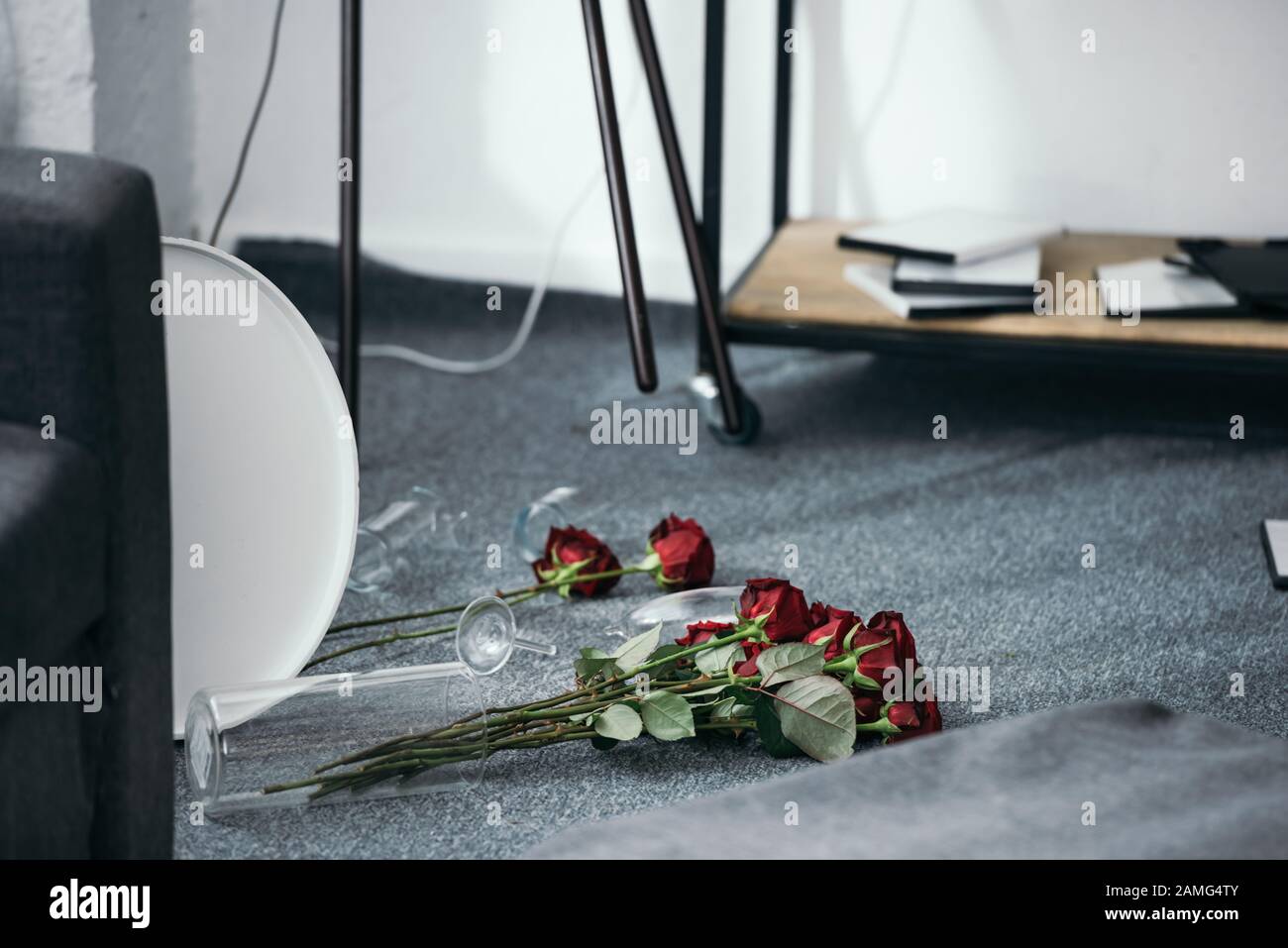 Broken Vase High Resolution Stock Photography and Images - Alamy