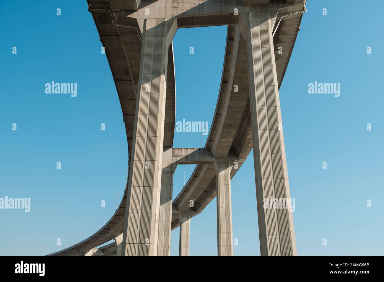 Intersection curve hi-res stock photography and images - Alamy