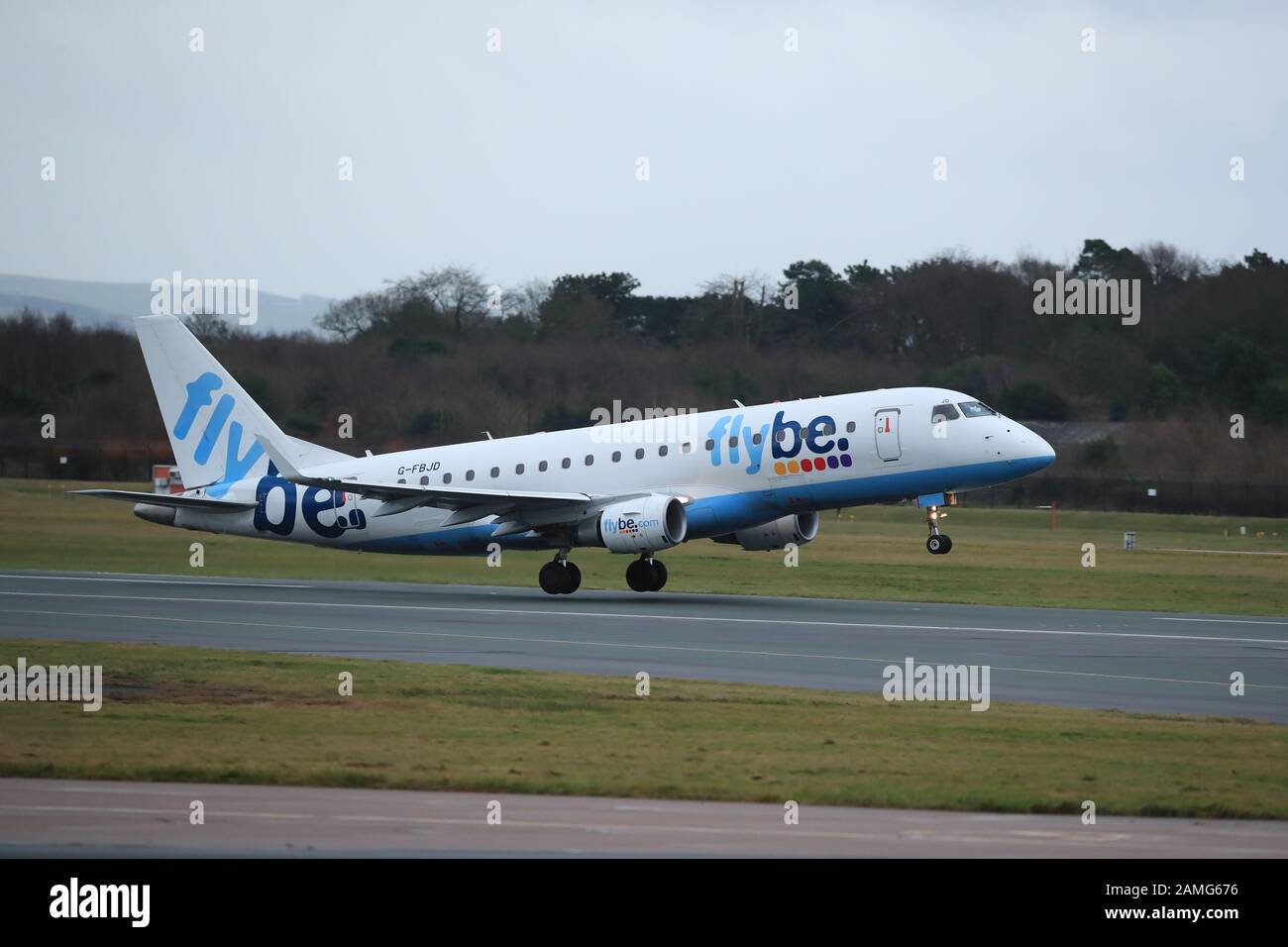 A flybe flight departs from manchester airport hi-res stock photography ...