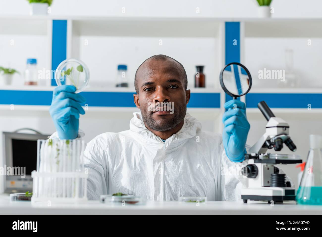 Black american biologist hi-res stock photography and images - Alamy