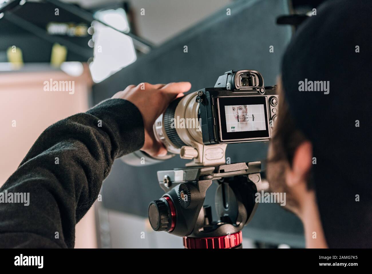 Filming woman hi-res stock photography and images - Alamy