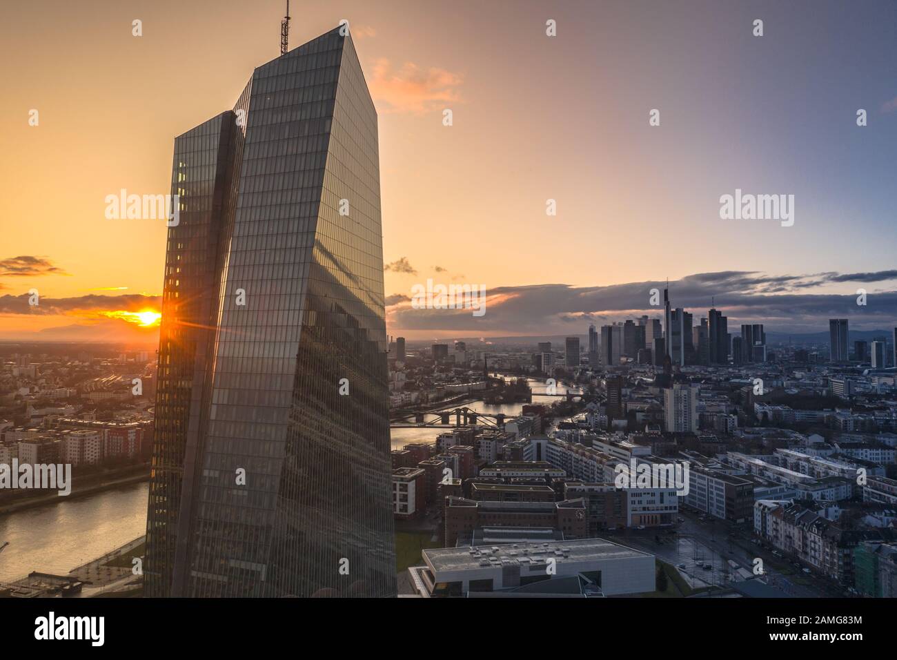 Bank height hi-res stock photography and images - Alamy