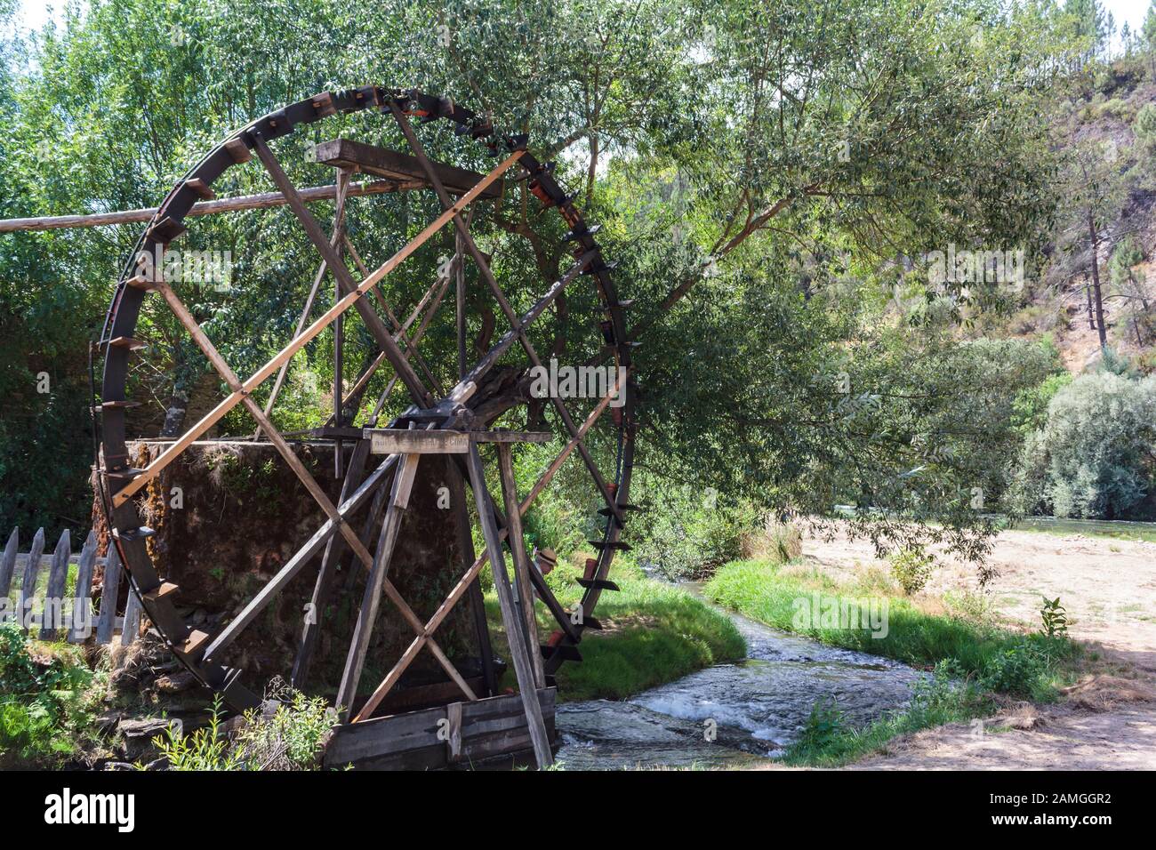 Water wheel history hydropower hi-res stock photography and images - Alamy