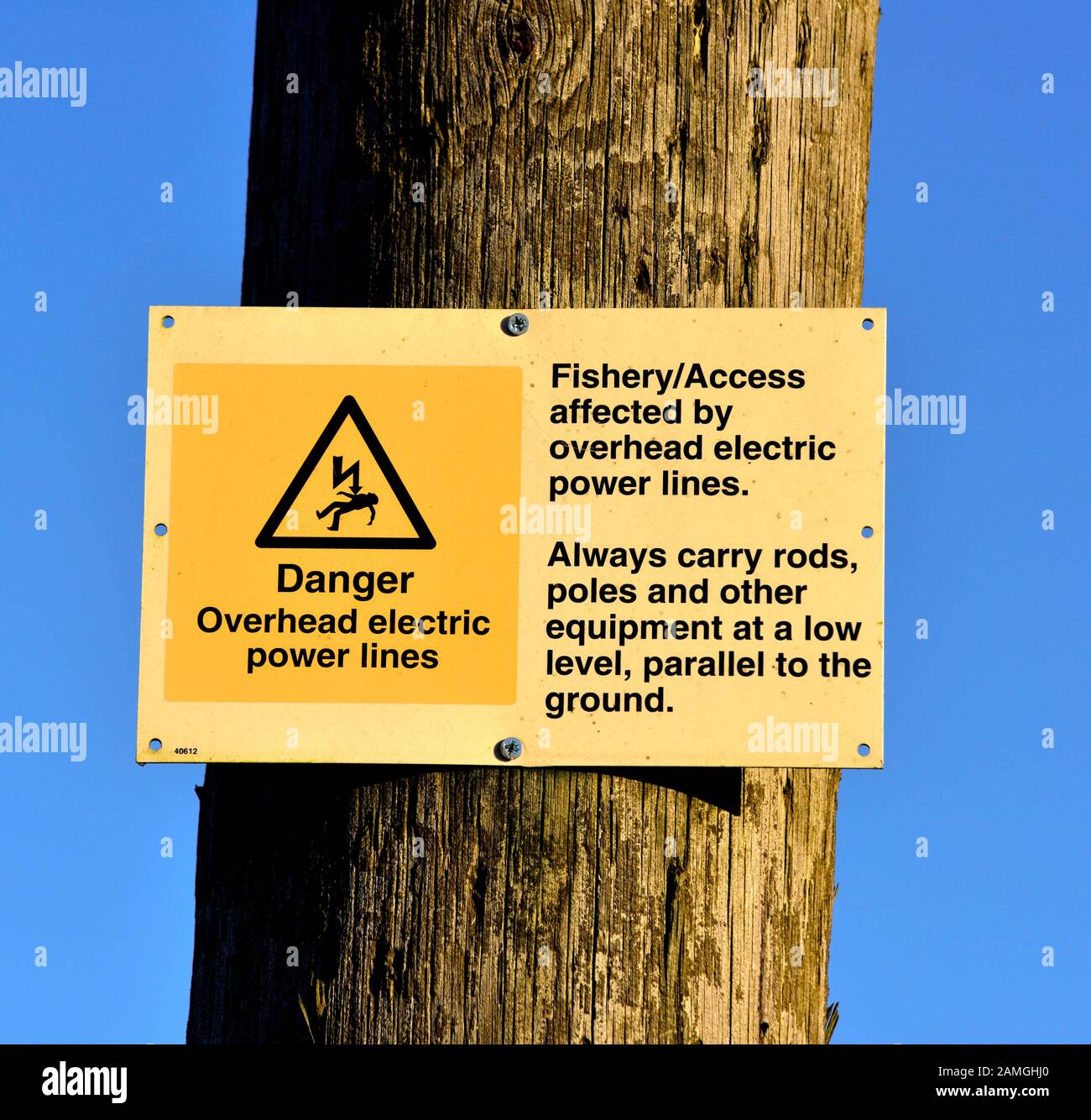 Overhead electric power lines hi-res stock photography and images - Alamy