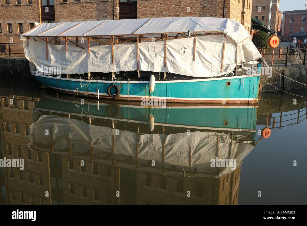 Lugger boat hi-res stock photography and images - Alamy