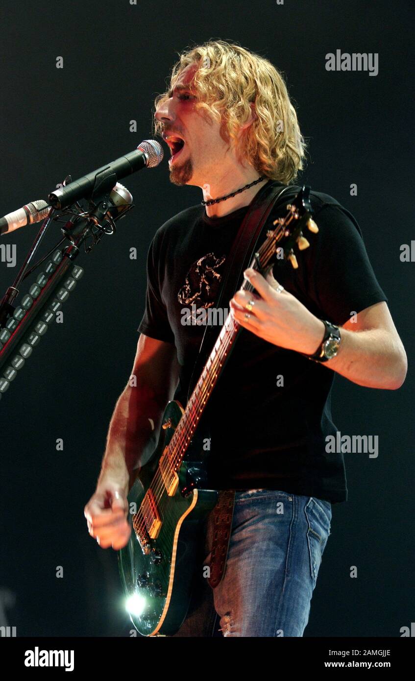 Nickelback frontman hi-res stock photography and images - Alamy