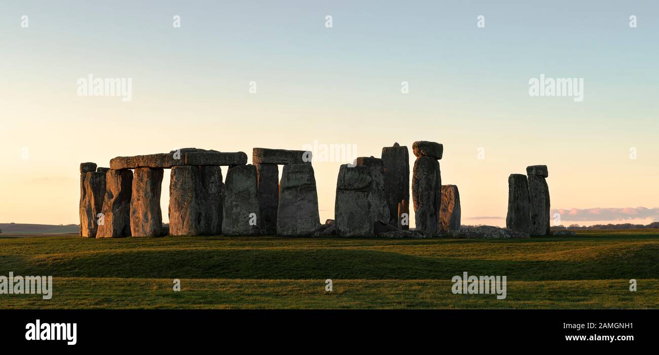 Stonehenge at Sunrise Stock Photo - Alamy