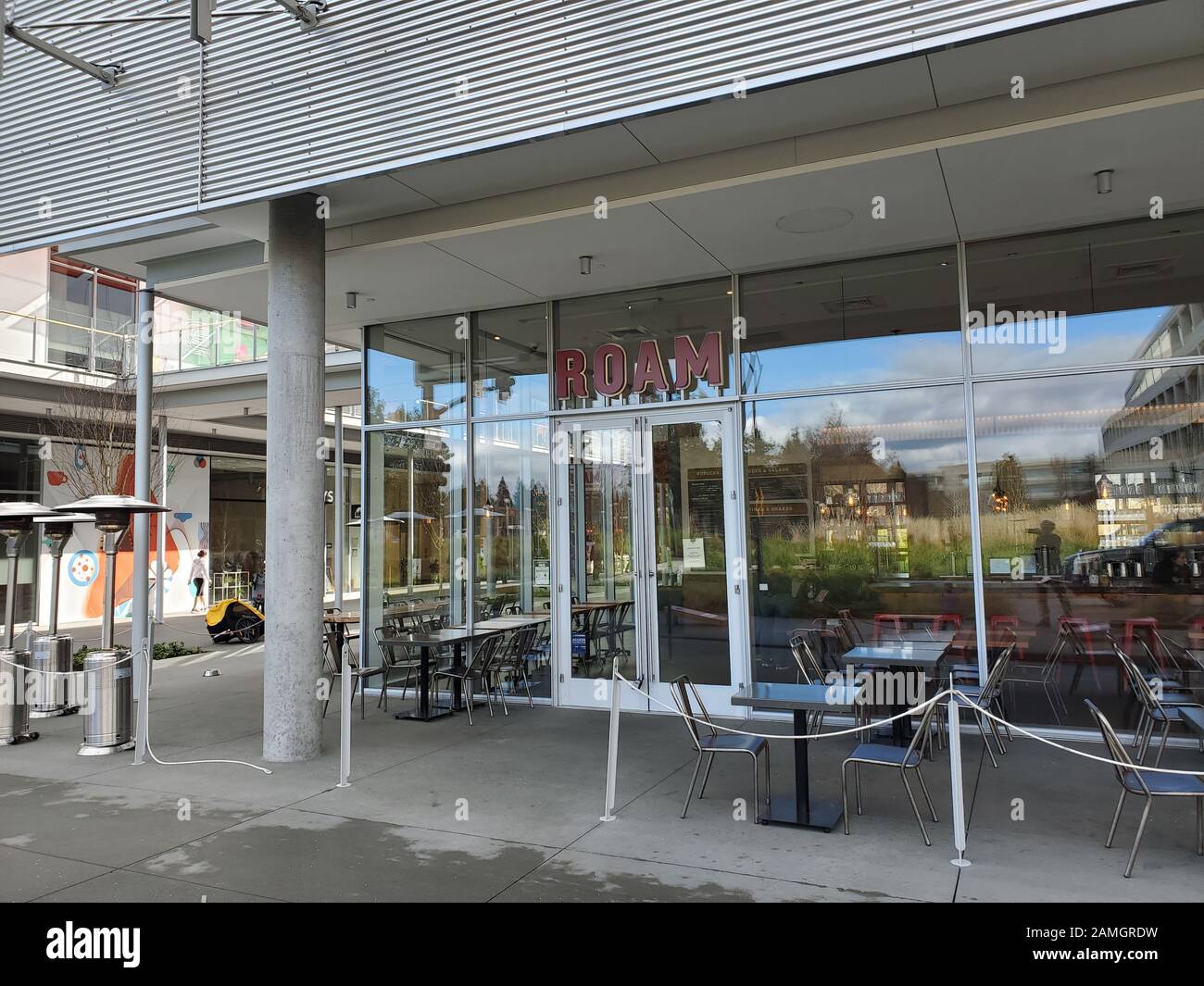 Roam artisan burgers restaurant hi-res stock photography and images - Alamy