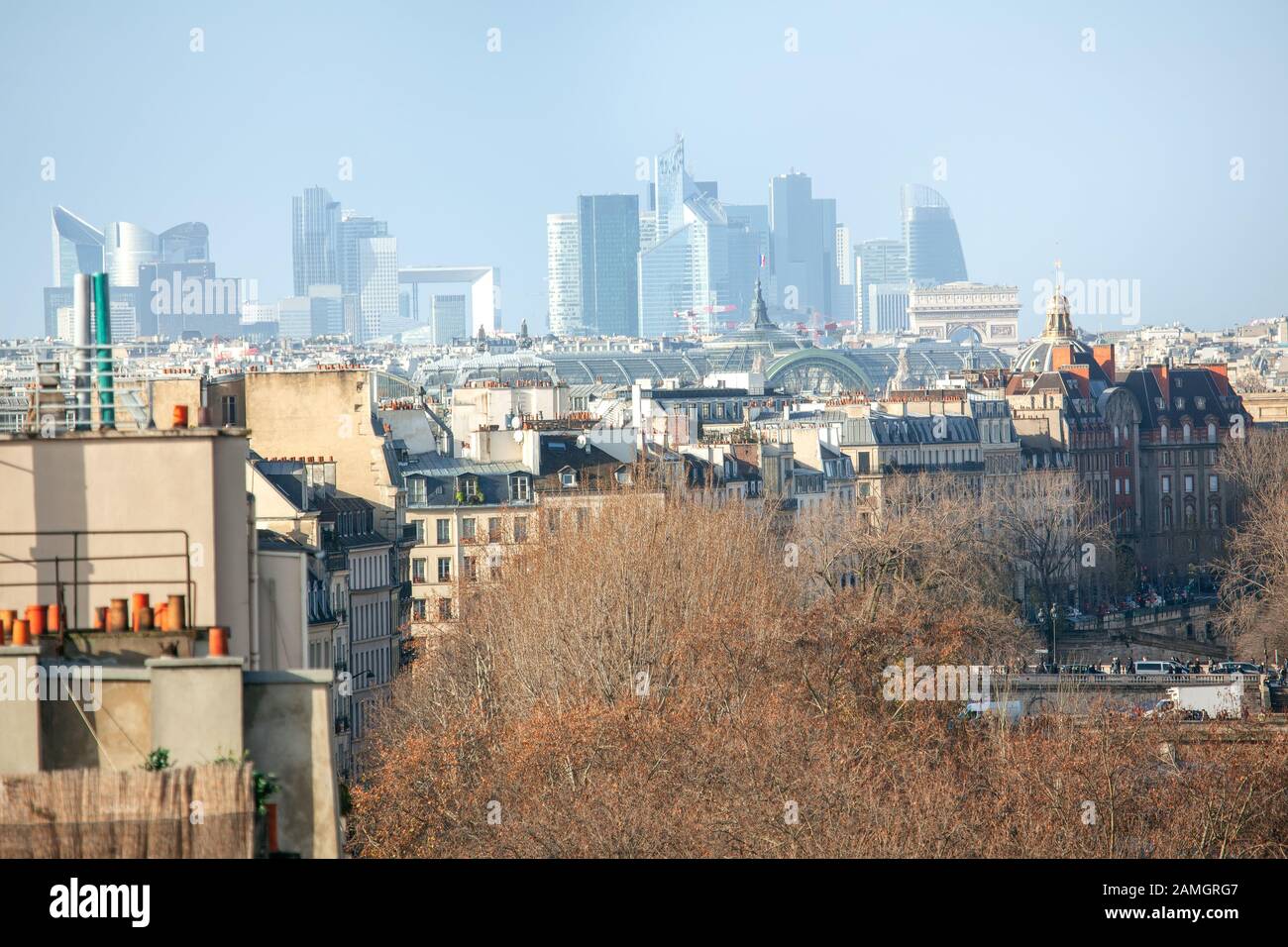 old and modern districts of Paris Stock Photo - Alamy