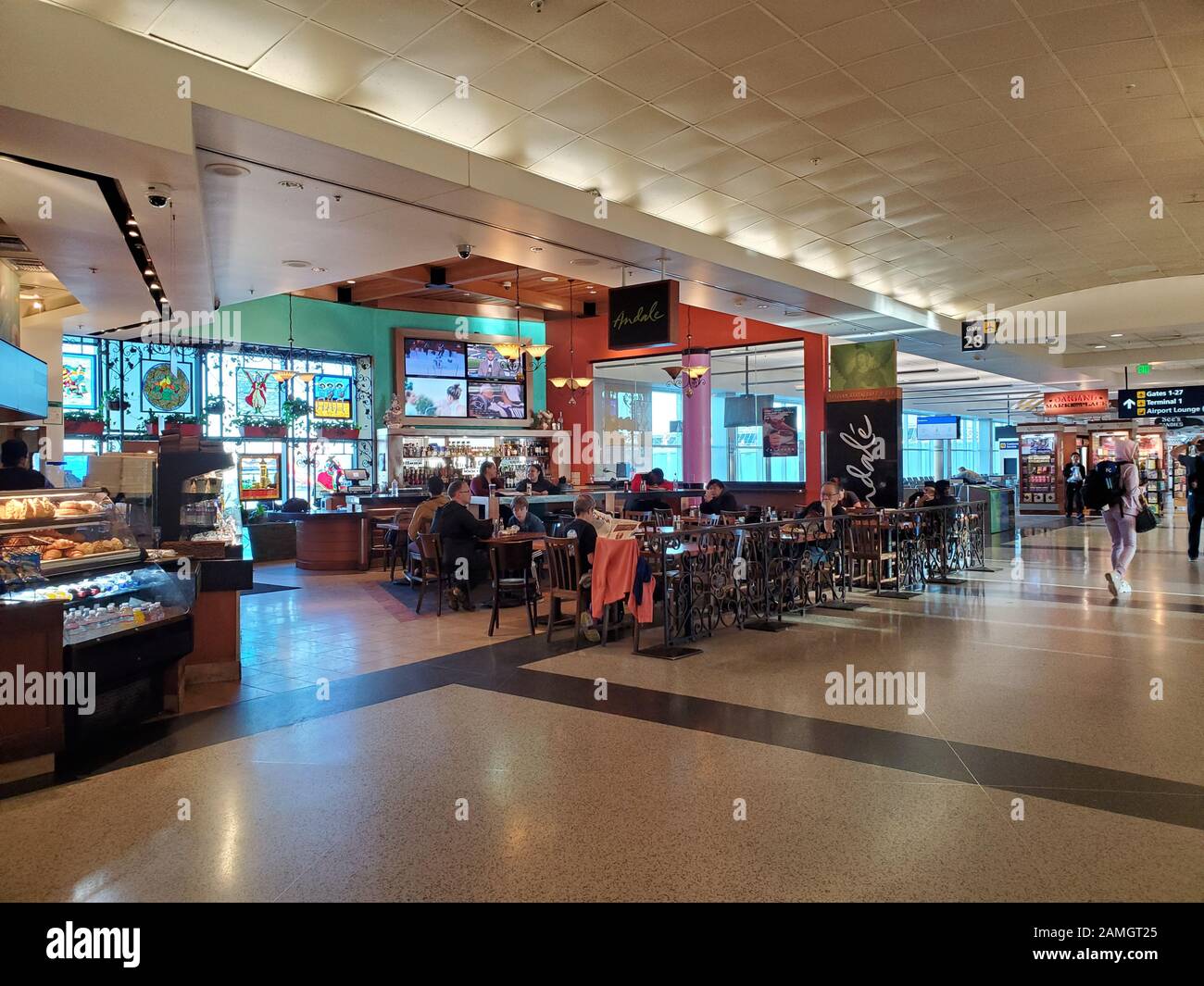 Oakland airport hi-res stock photography and images - Alamy