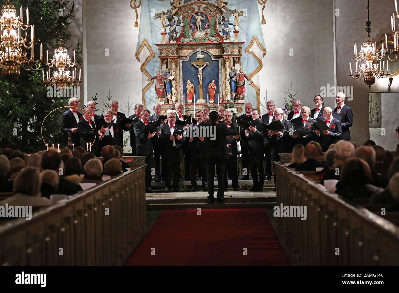 Singing in a church hi-res stock photography and images - Alamy