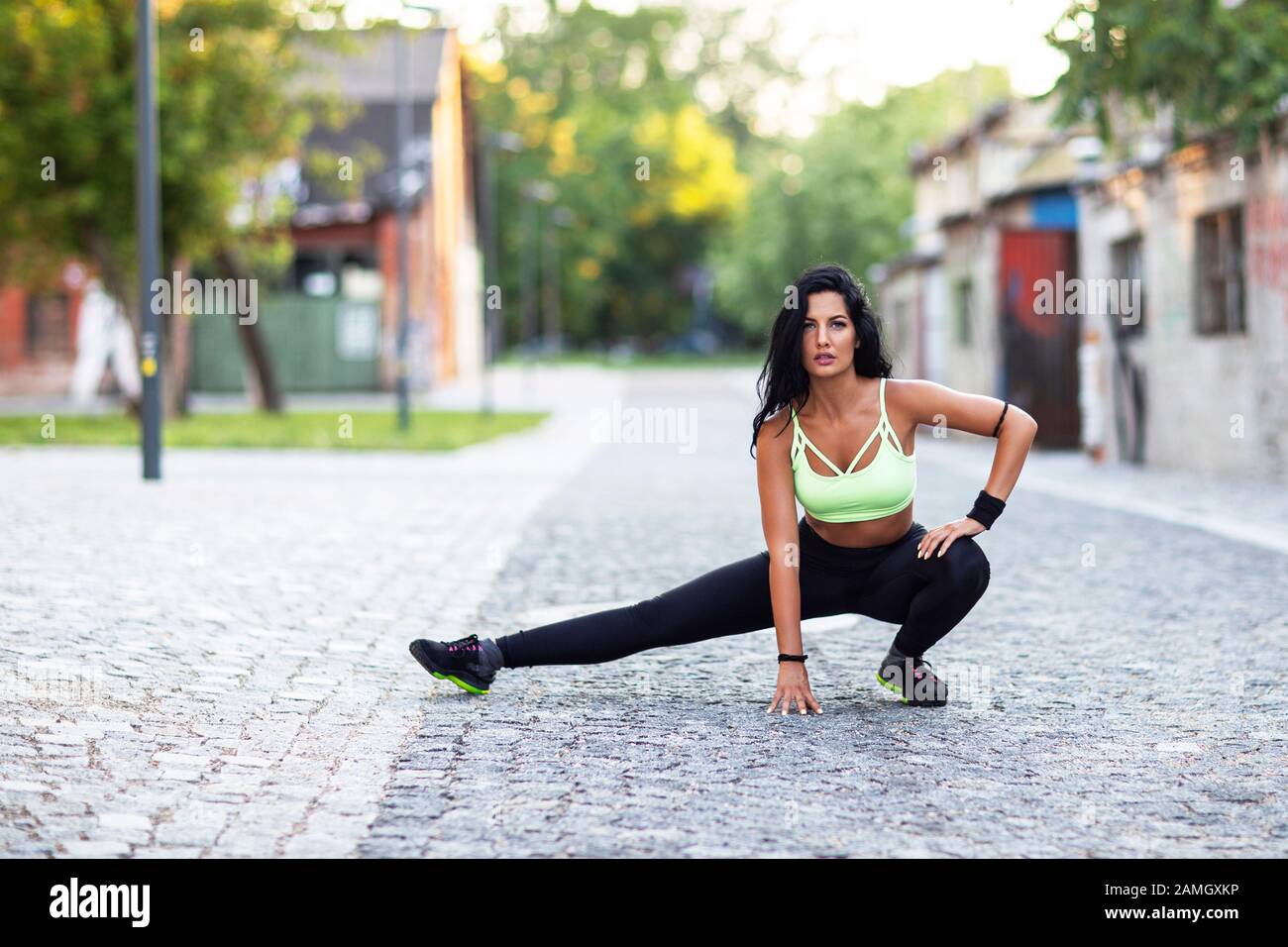 Sports stretches hi-res stock photography and images - Alamy