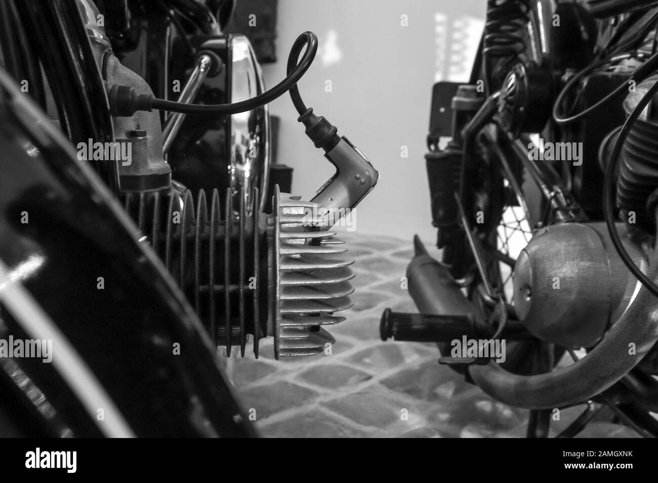 Lead frame hi-res stock photography and images - Alamy