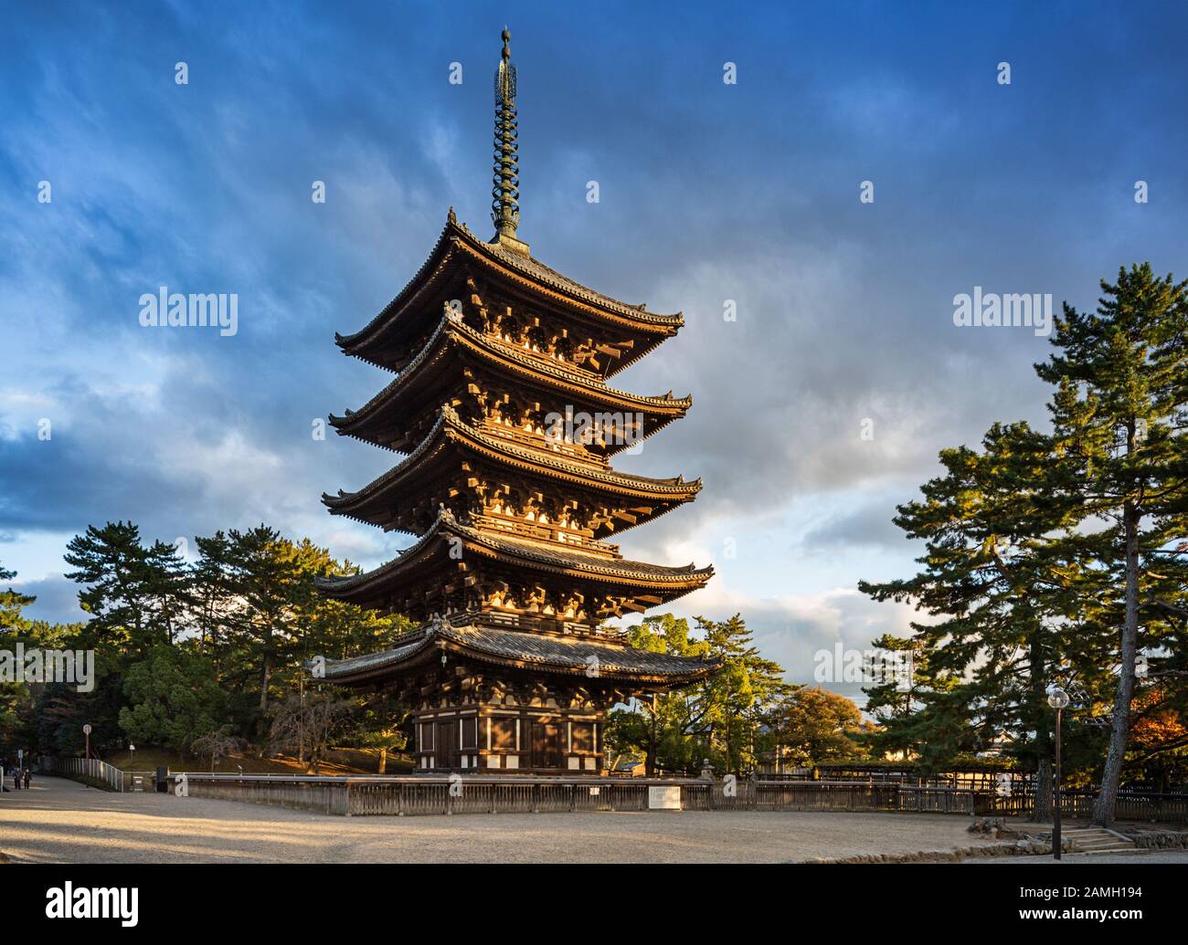 Five tier pagoda hi-res stock photography and images - Alamy