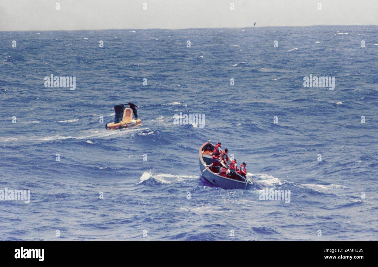 Nasa Images Of Splashdown