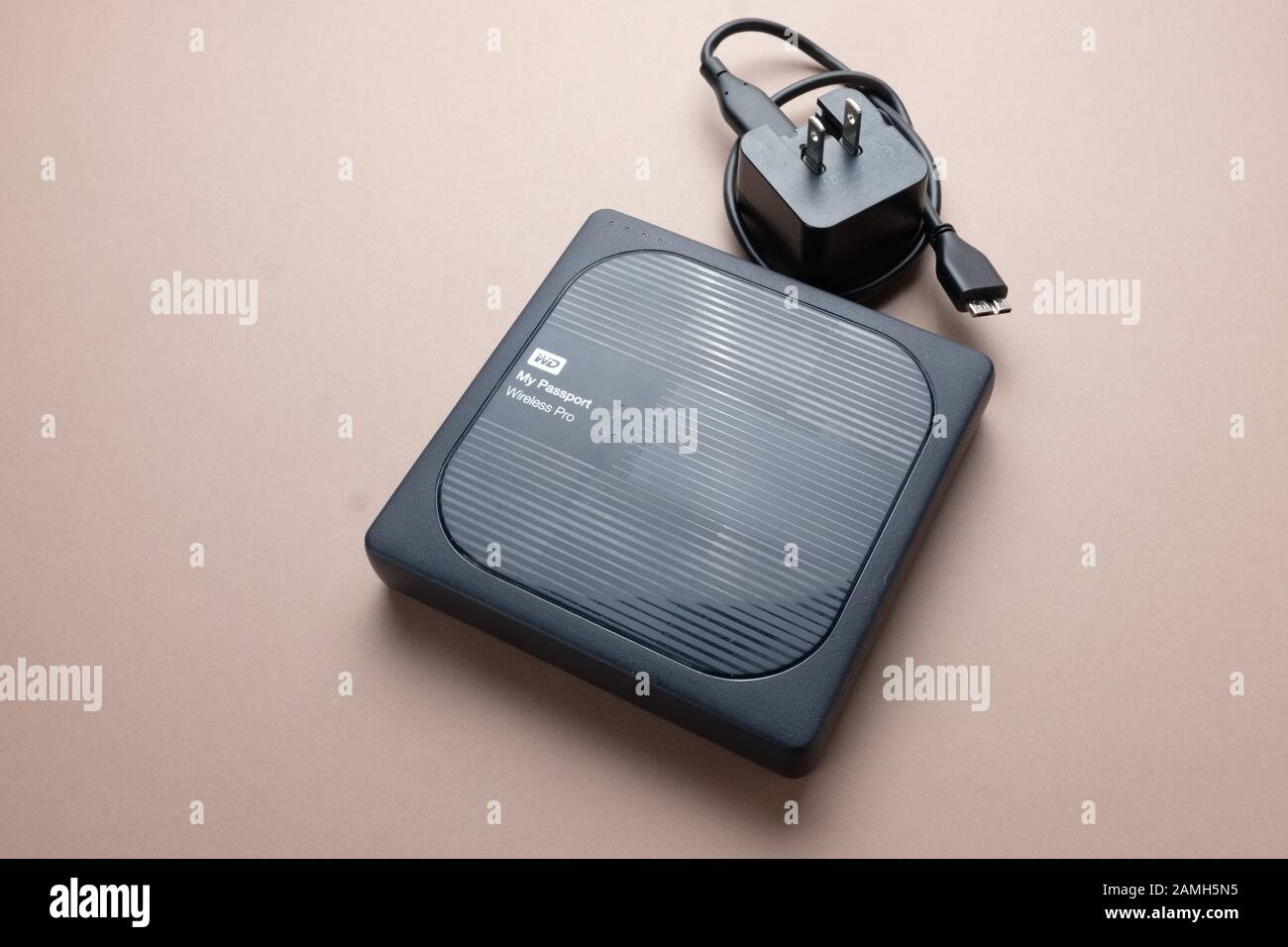 Hard drive cover hi-res stock photography and images - Alamy