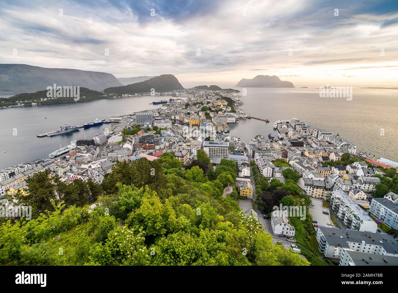 Sunset over Alesund Town from Aksla viewpoint, Norway Stock Photo - Alamy