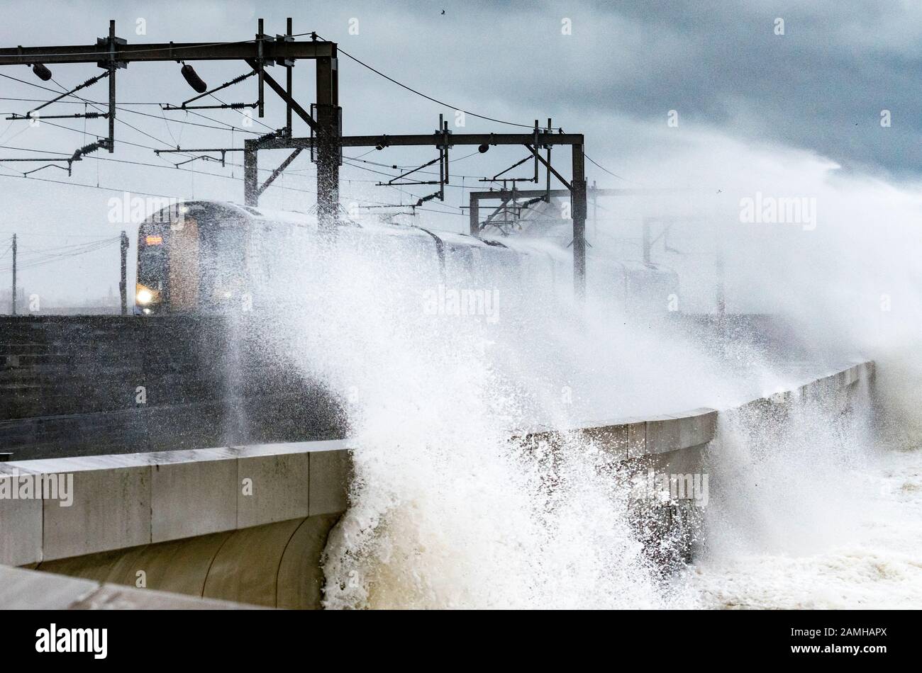 Saltcoats, Ayrshire,Scotland, UK. 13th Jan 2020. Huge waves crash ...