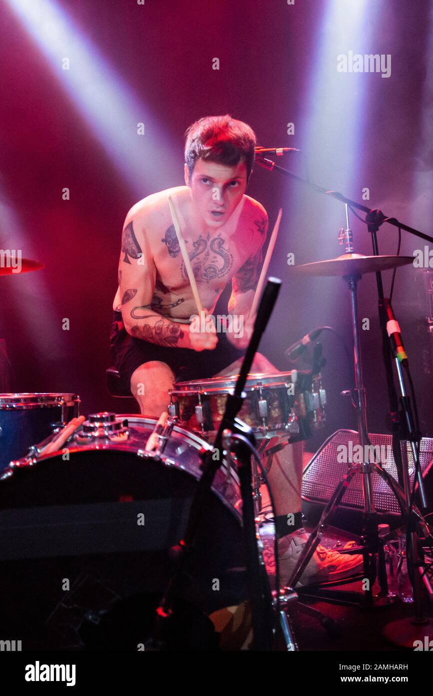 Upload 2020 hi-res stock photography and images - Alamy