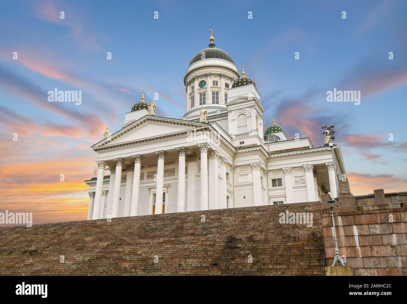 Neoclassical dome hi-res stock photography and images - Alamy