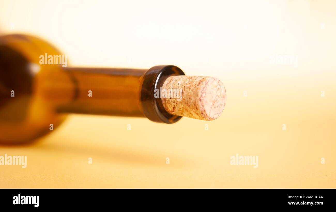 Empty bottle hi-res stock photography and images - Alamy