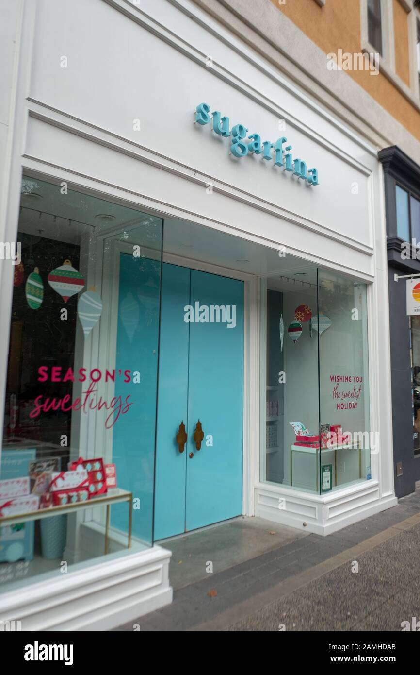 Sugarfina store hi-res stock photography and images - Alamy