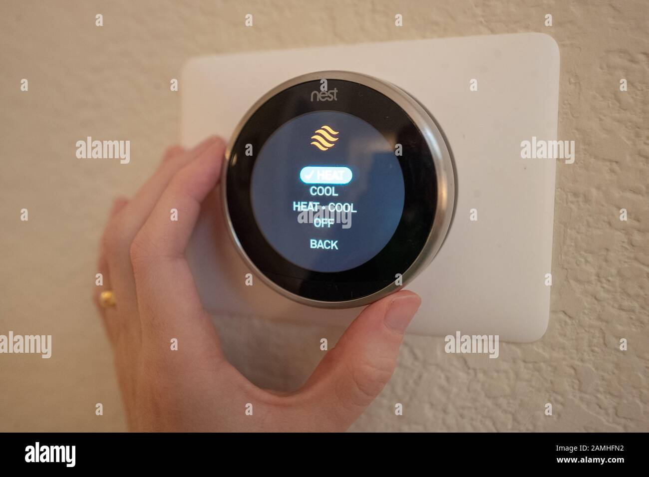 Nest thermostat hi-res stock photography and images - Alamy