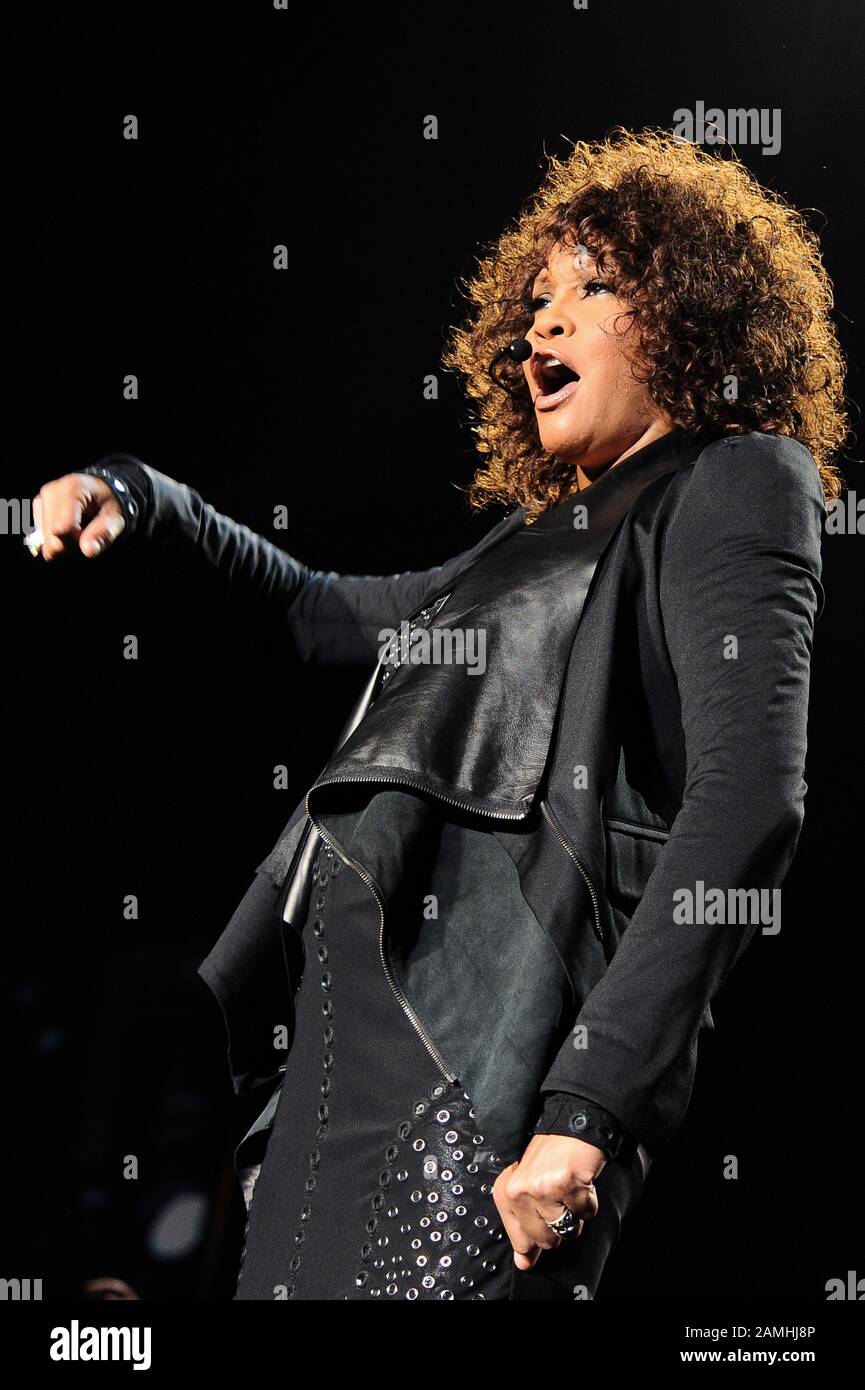 Whitney houston tour hi-res stock photography and images - Alamy