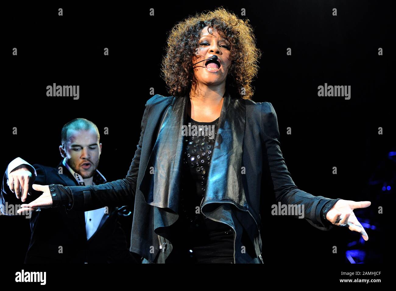 Singer actress whitney houston producer hi-res stock photography and ...