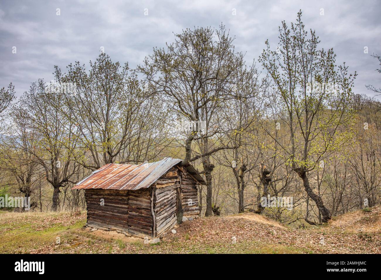 Tumbledown shepherd's hut, Greece Stock Photo - Alamy