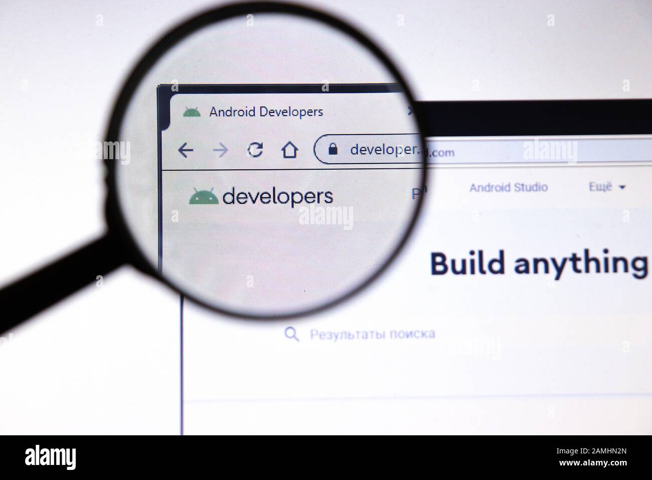 Developer screen hi-res stock photography and images - Alamy