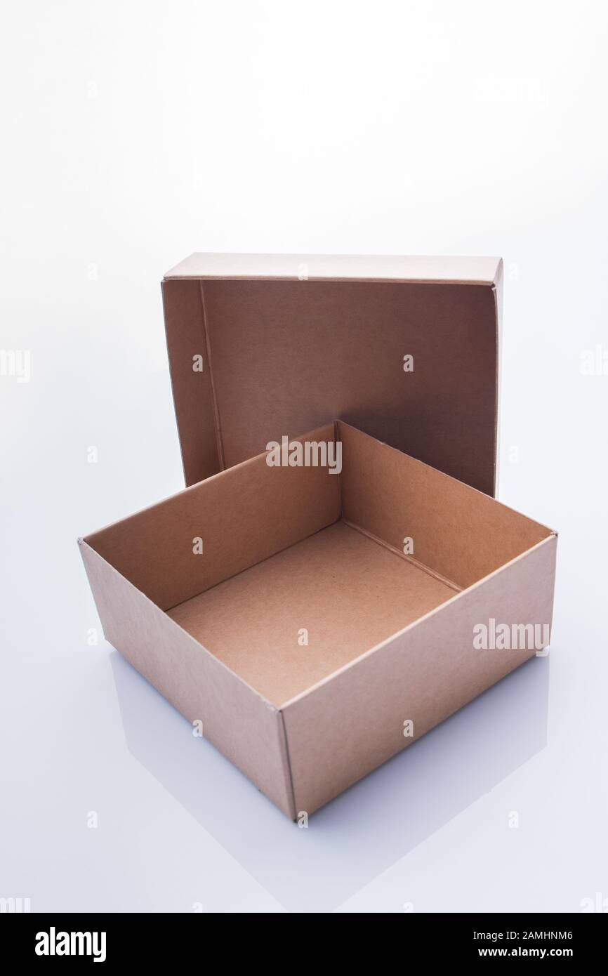 Open top container ship hi-res stock photography and images - Alamy