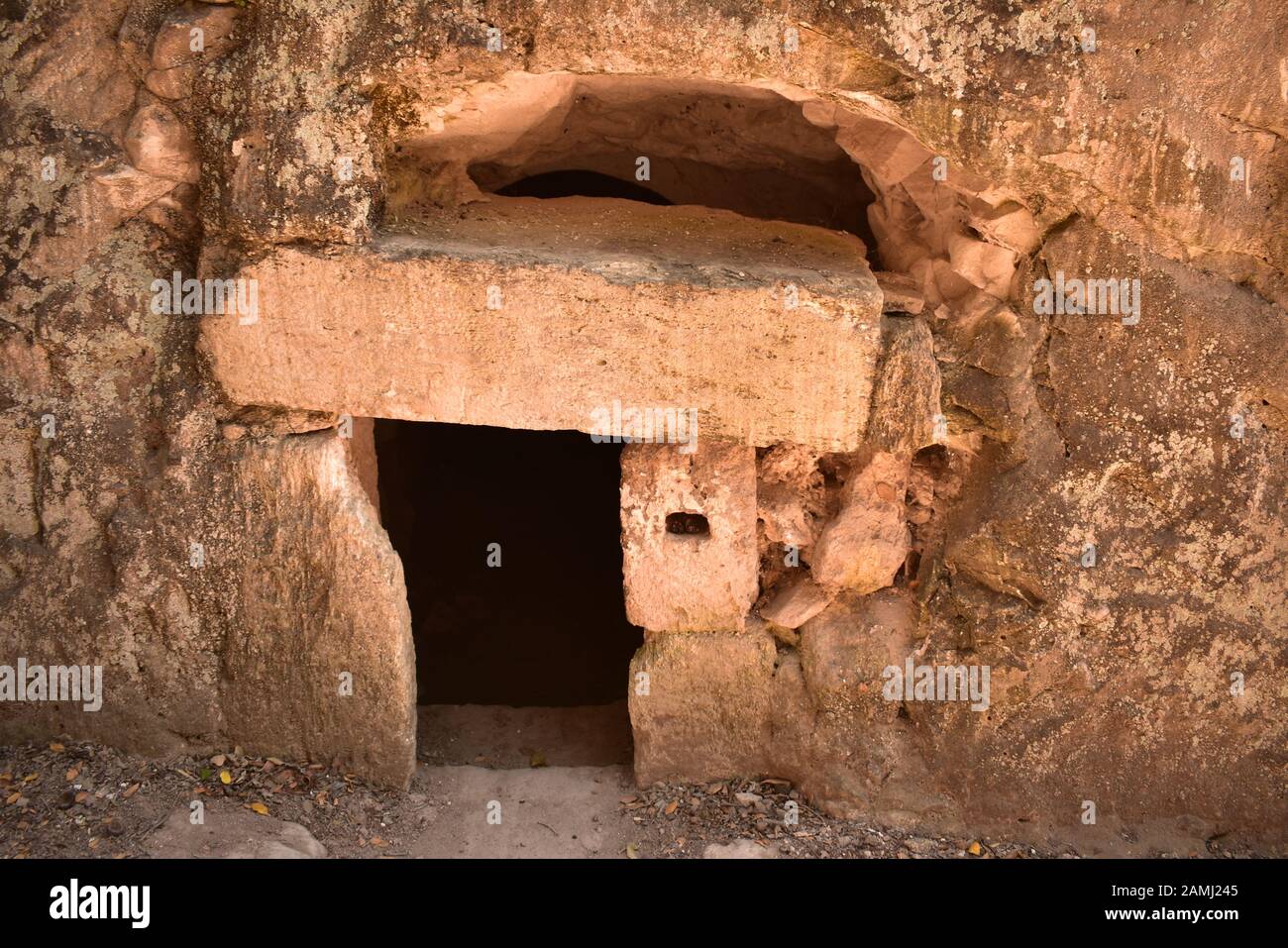 The lulavim cave hi-res stock photography and images - Alamy