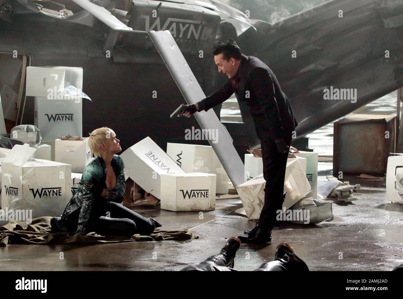 GOTHAM, Erin Richards, Robin Lord Taylor in 'Year Zero', (Season 5 ...