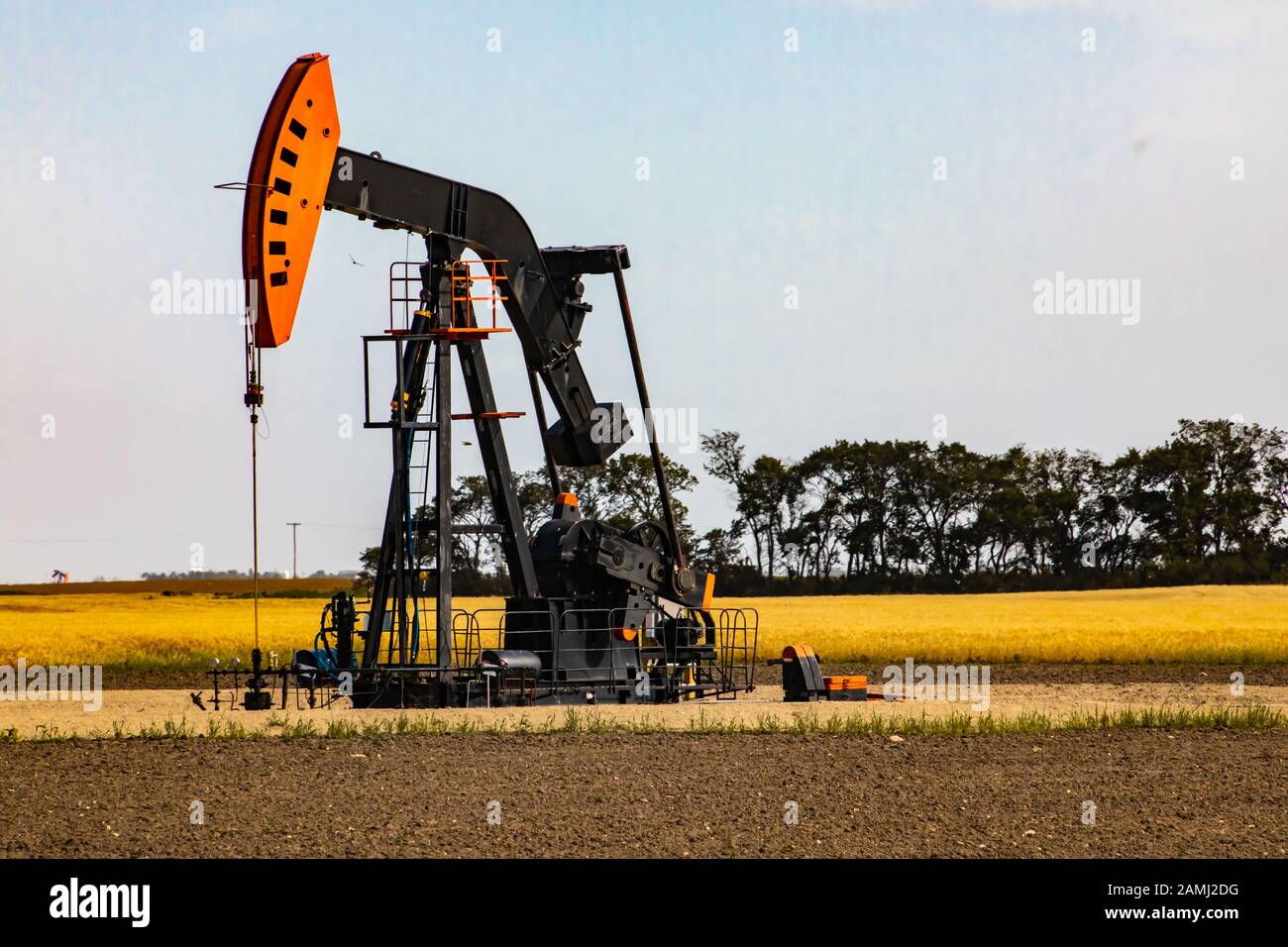 Onshore oil, gasoline and petroleum production and mining. CO2 and ...