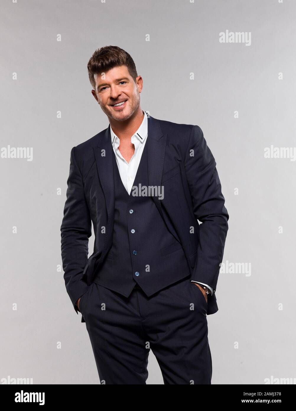 THE MASKED SINGER, Robin Thicke, (Season 1, premieres Jan. 2, 2019 ...
