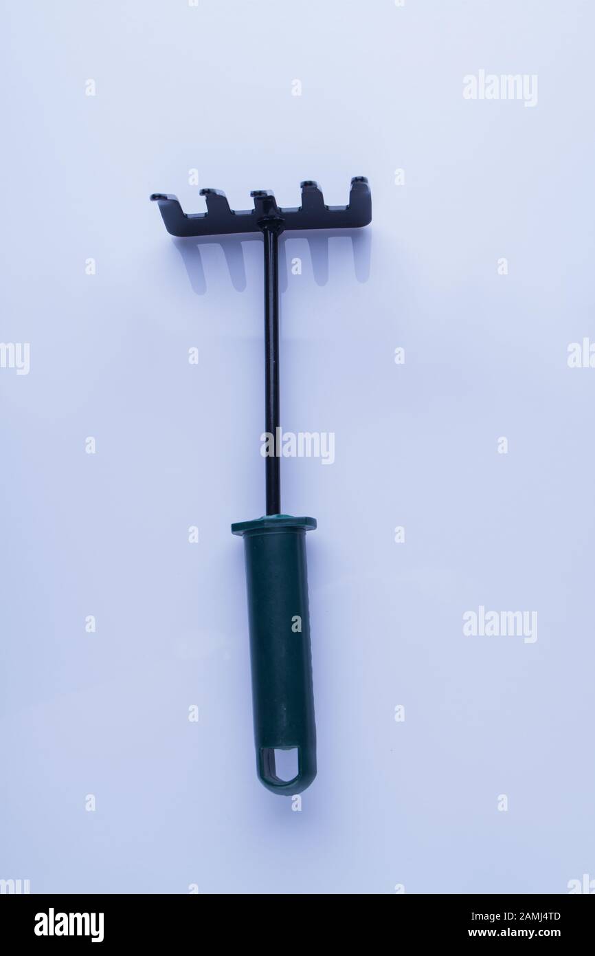 Black gardening hi-res stock photography and images - Alamy