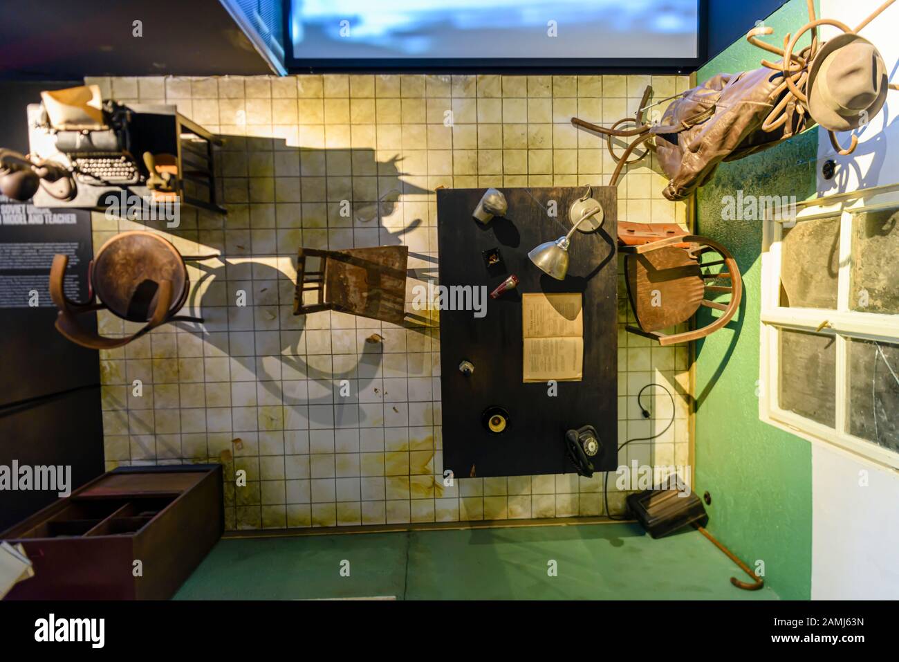 1970s office chair hi-res stock photography and images - Alamy