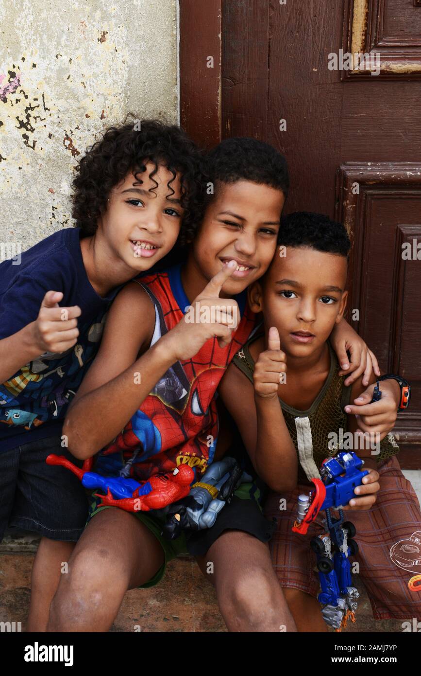 Happy cuban children hi-res stock photography and images - Alamy