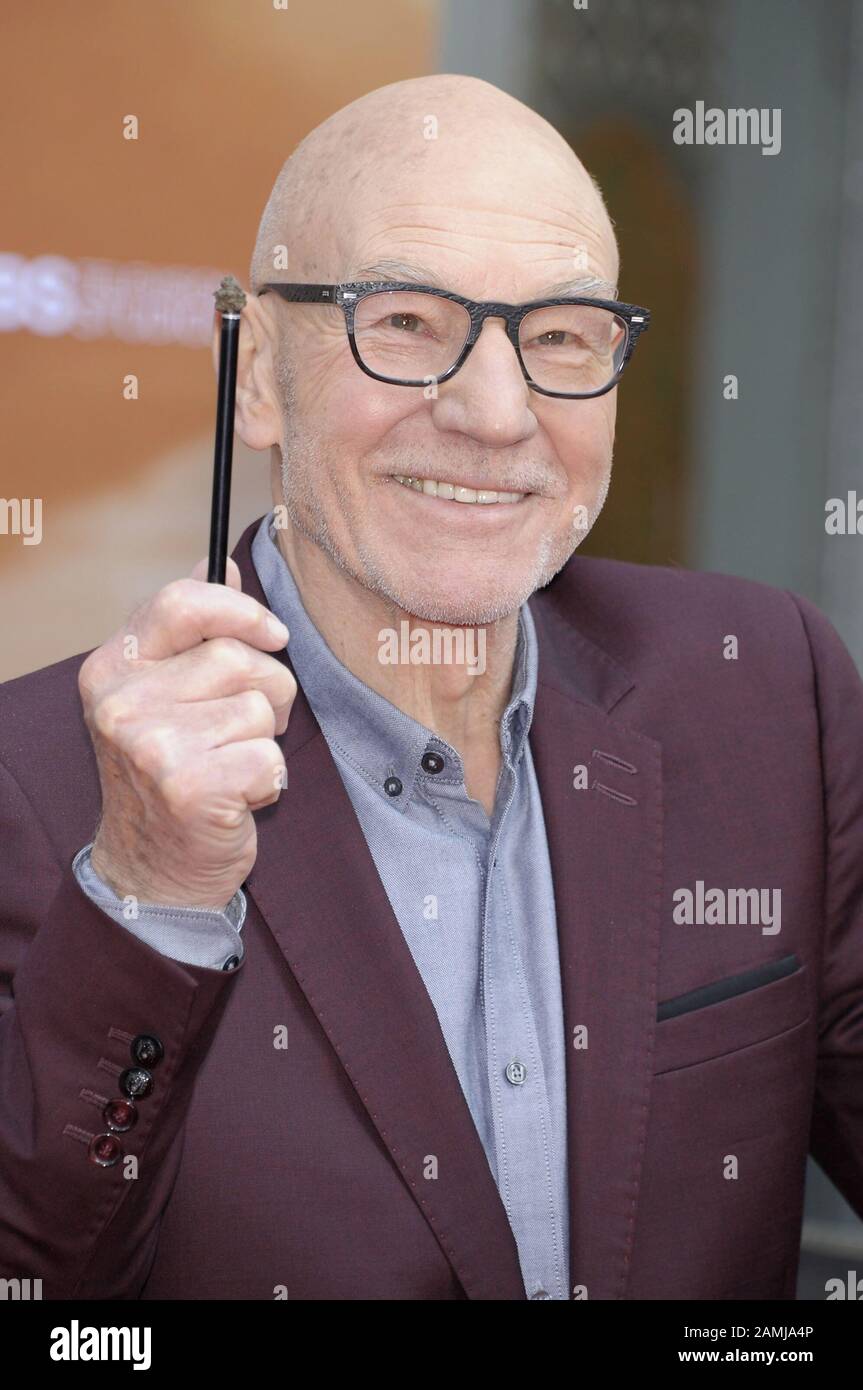Los Angeles, CA. 13th Jan, 2020. Sir Patrick Stewart at the induction ...