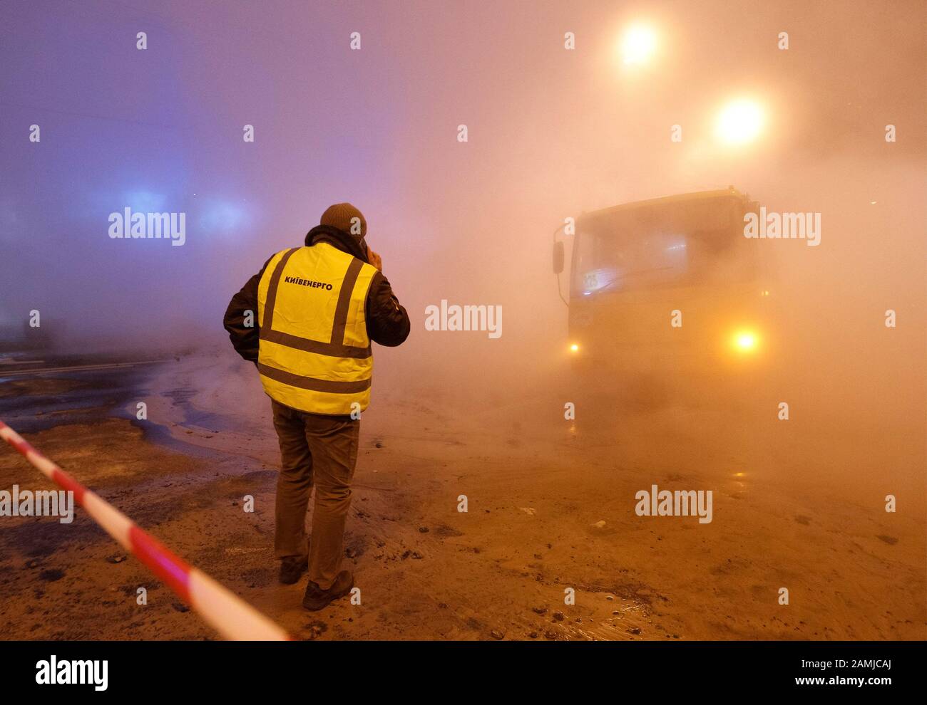 Bus stuck water people hi-res stock photography and images - Alamy