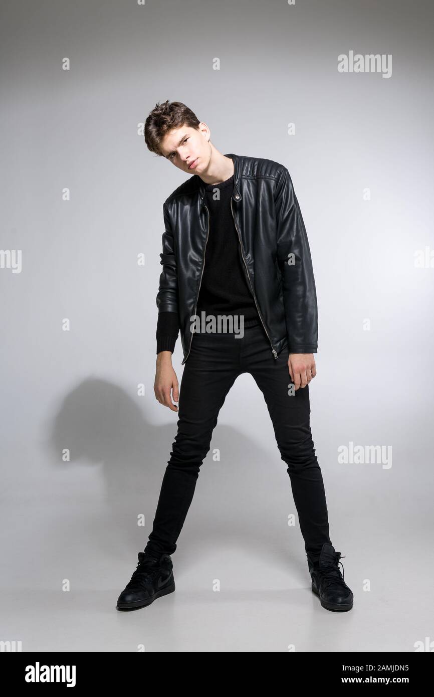Gray cloths hi-res stock photography and images - Alamy