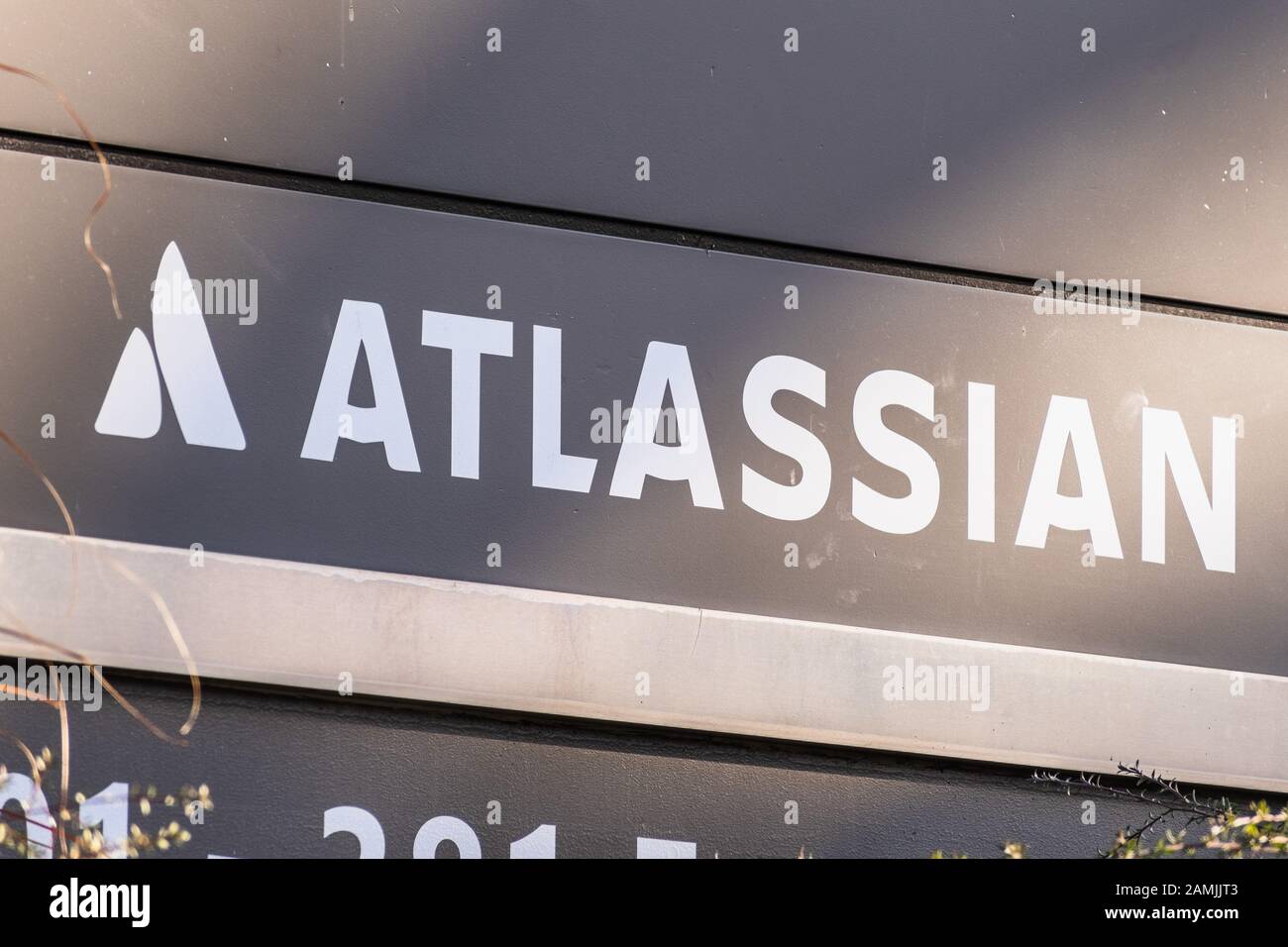 Atlassian software hi-res stock photography and images - Alamy