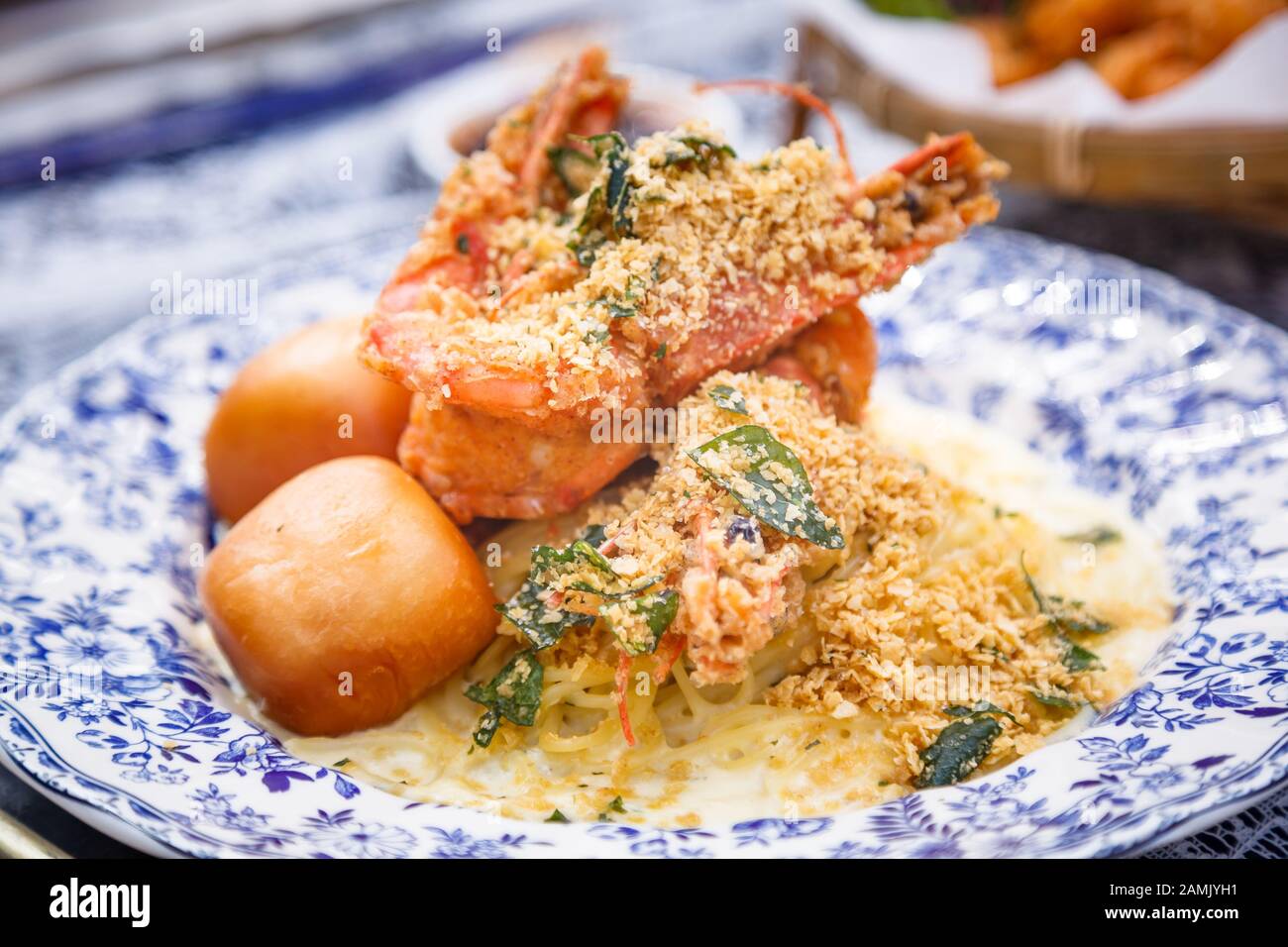 Mini shrimps buns hi-res stock photography and images - Alamy